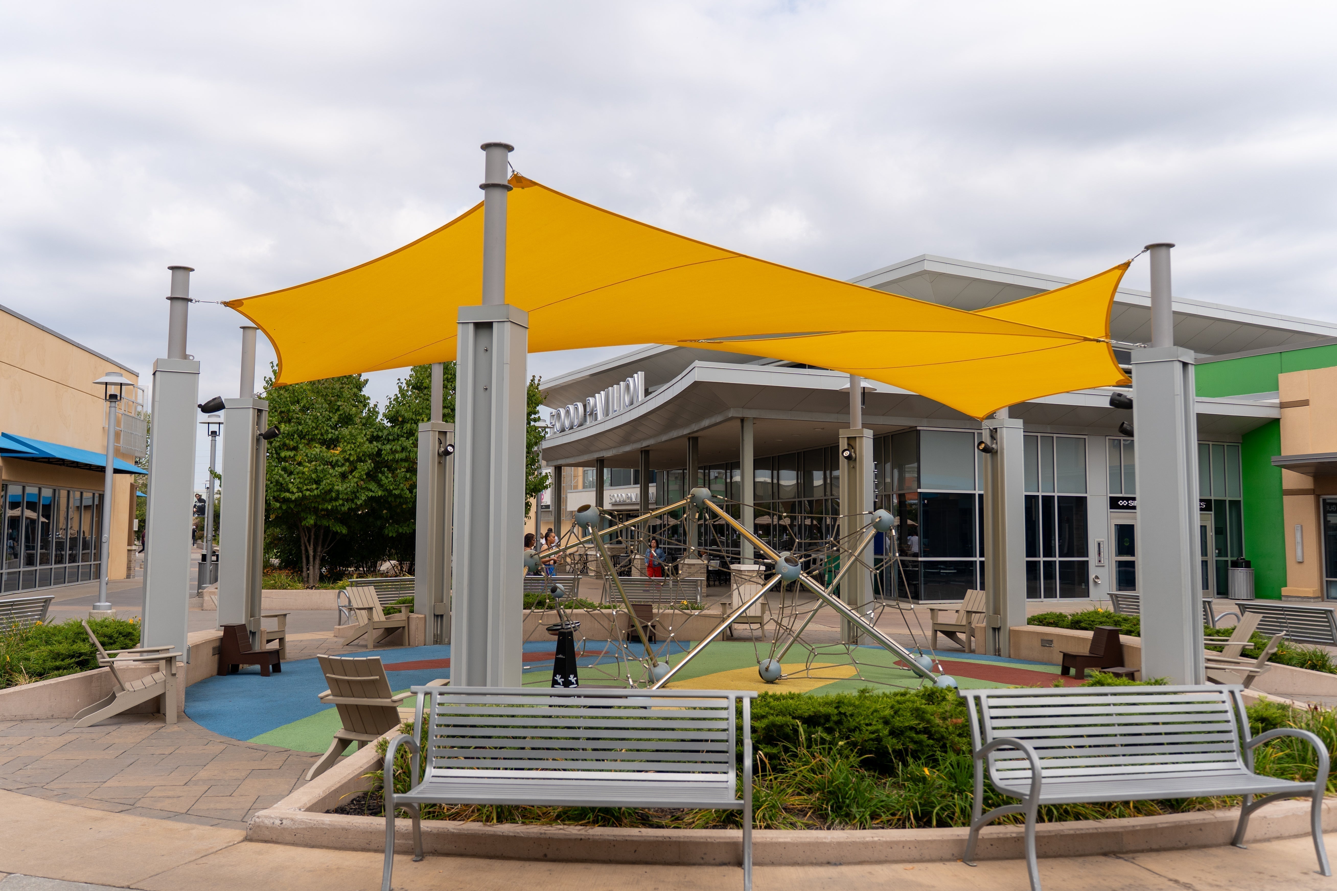 Toronto Outlet Mall – Shade Sails Canada